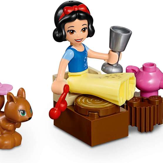 LEGO Juniors - Snövits stuga i skogen 10738 - Litenleker.se